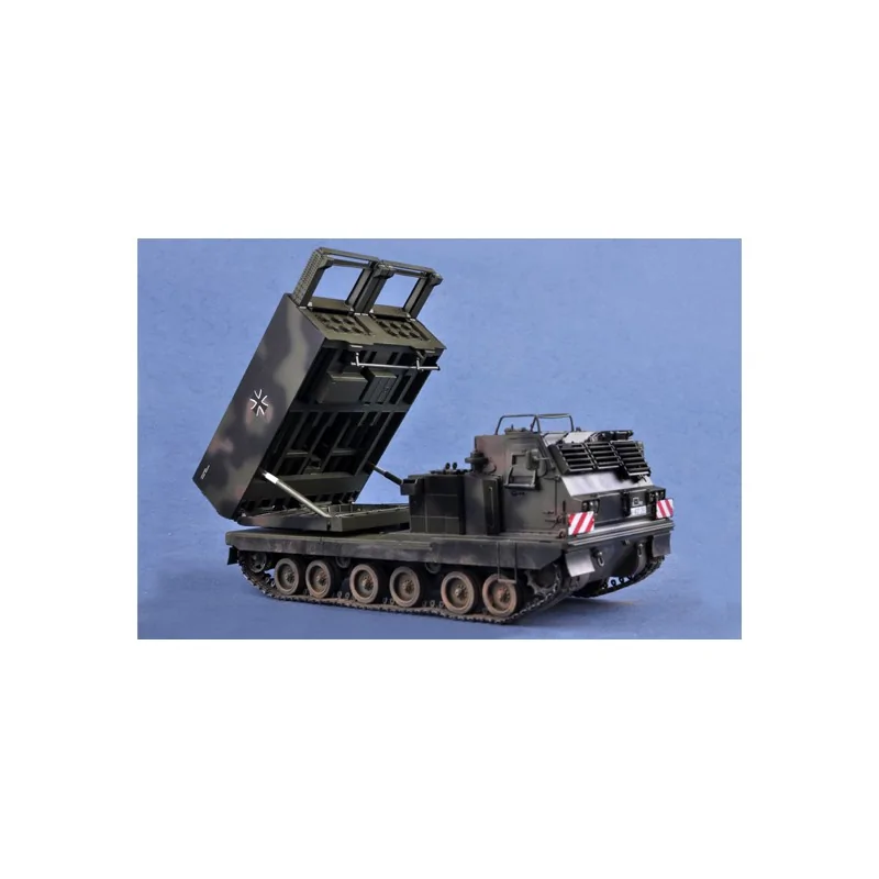 M270/A1 Multiple Launch System TRUMPETER 01046TR Maqueta para Montar