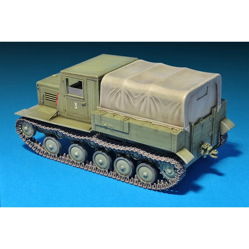 Ya-12 SOVIET ARTILLERY TRACTOR